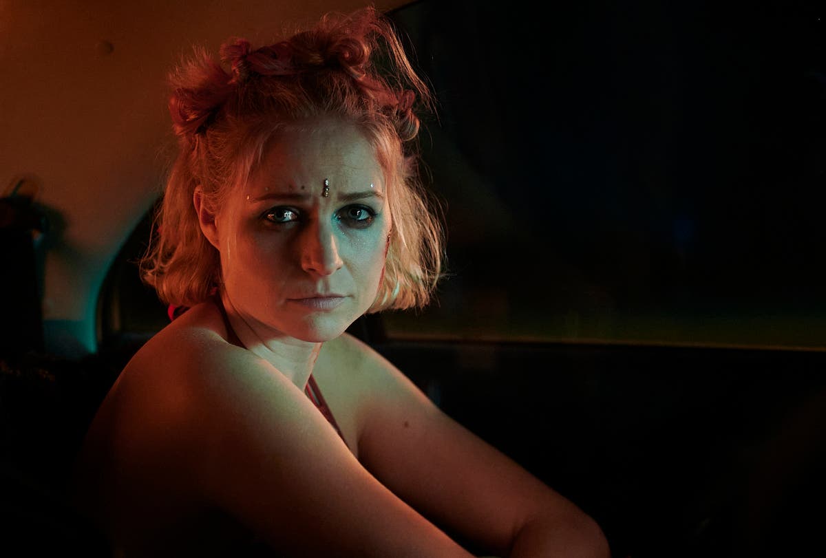 Deceit Review A Gripping Portrayal Of A Real Life Undercover Operation The Independent